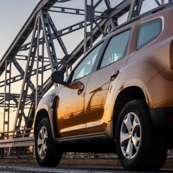 Roadster. Czy warto kupić takie auto w 2025? | Beesafe